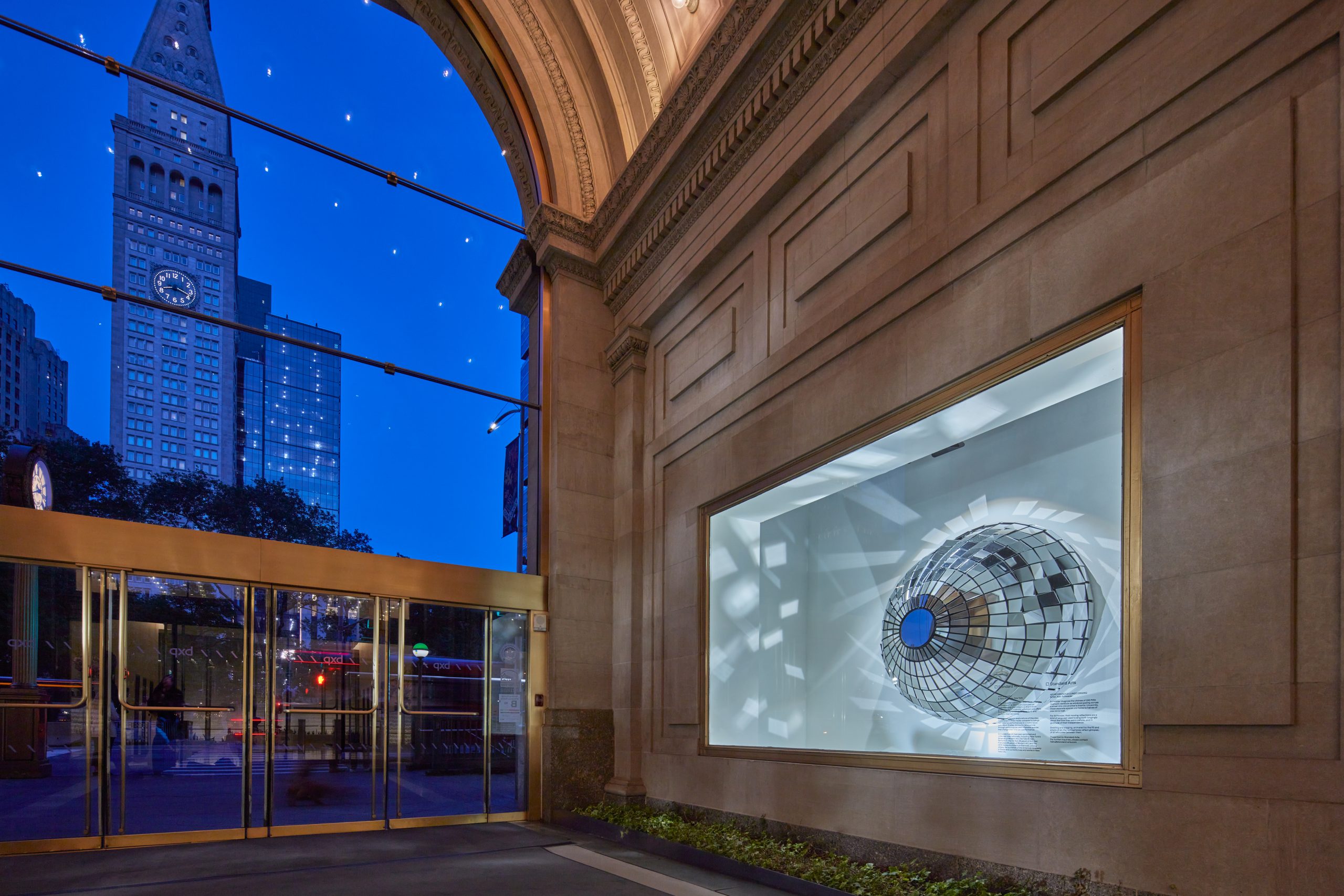 Asynchronous Lungs Singing | Alex Schweder